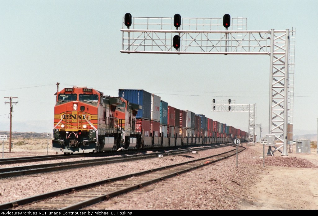BNSF 4496